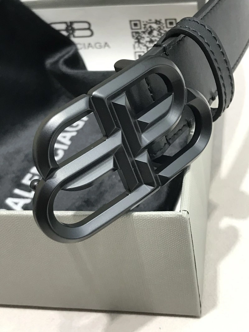 Accurate model Balenciaga Belts