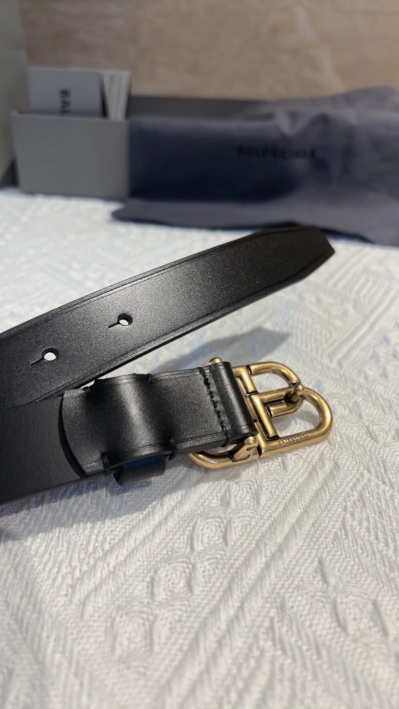 Accurate model Balenciaga Belts