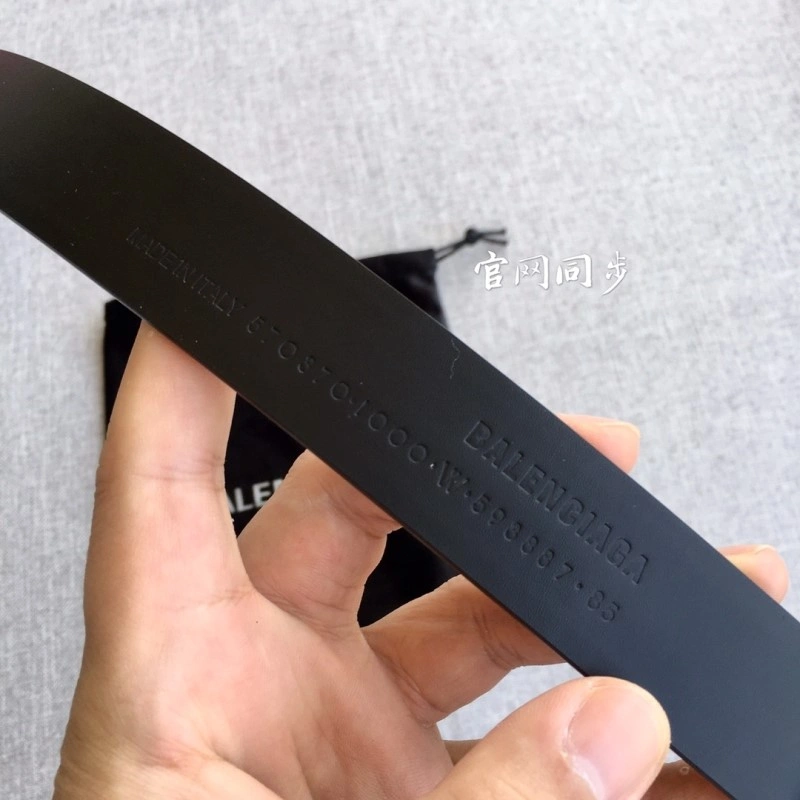 Low-cost Balenciaga Belts