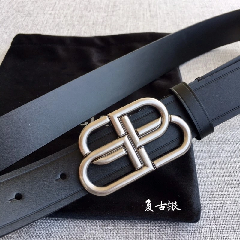 Low-cost Balenciaga Belts