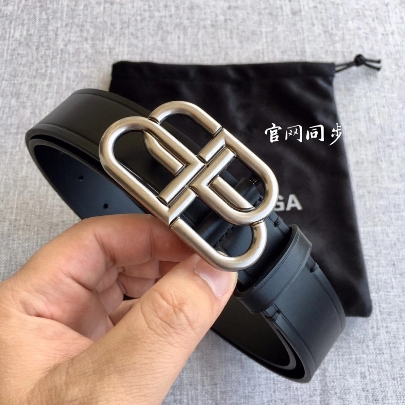 Low-cost Balenciaga Belts