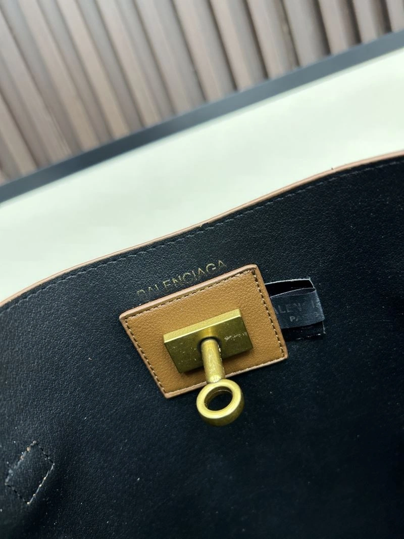 Low-cost Balenciaga Bucket Bags