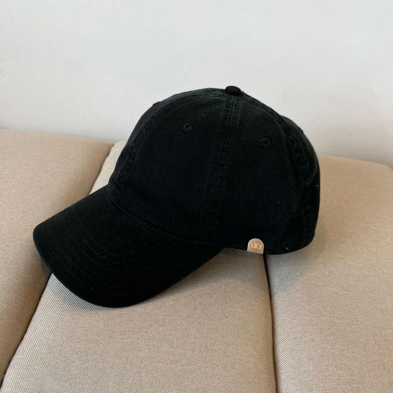 Value-priced Balenciaga Caps