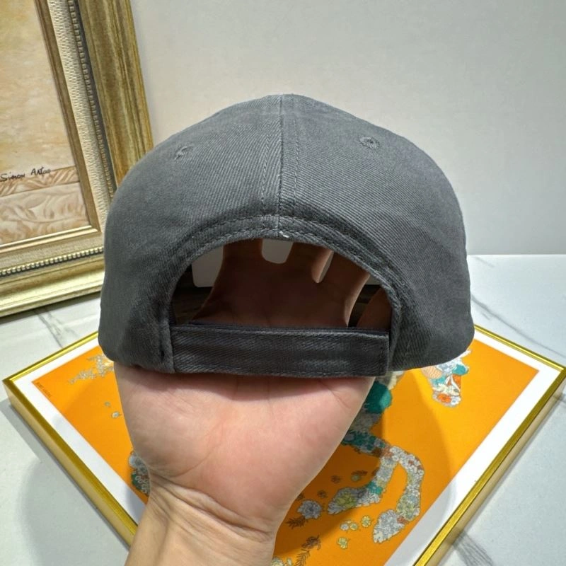 Exact replica Balenciaga Caps