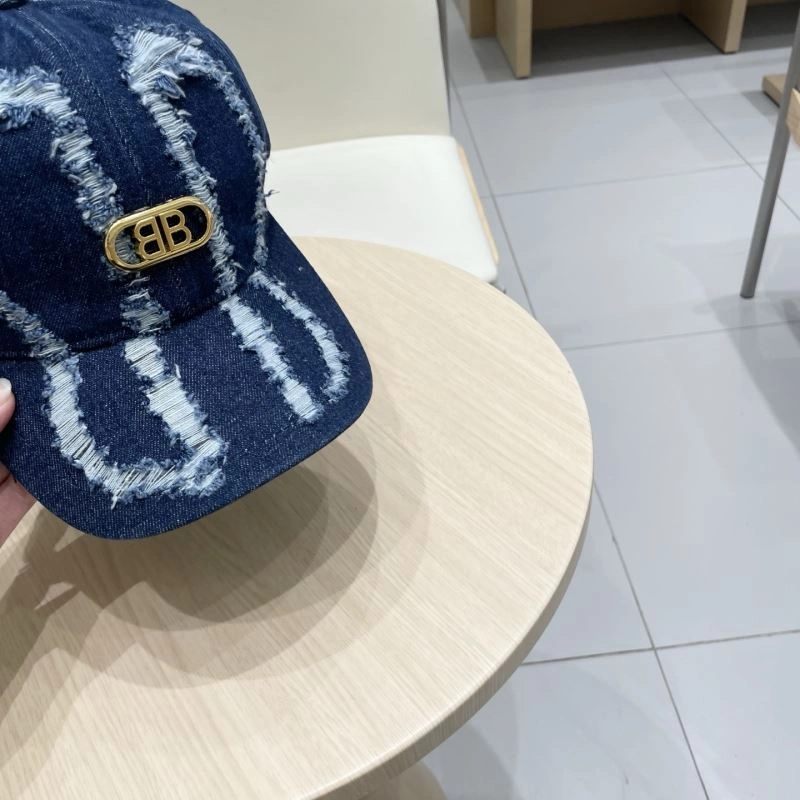 Value-priced Balenciaga Caps