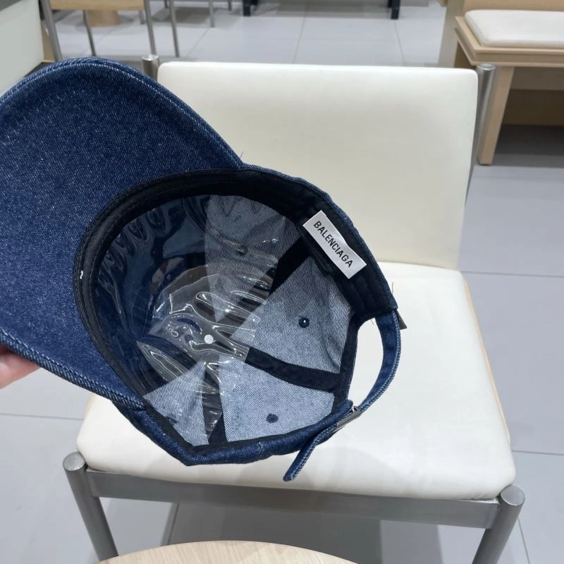 Value-priced Balenciaga Caps