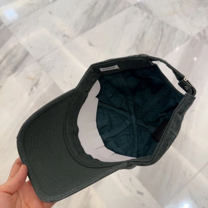 Cut-rate Balenciaga Caps