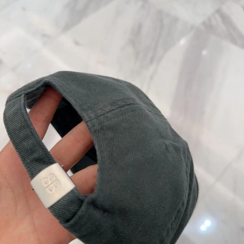 Cut-rate Balenciaga Caps