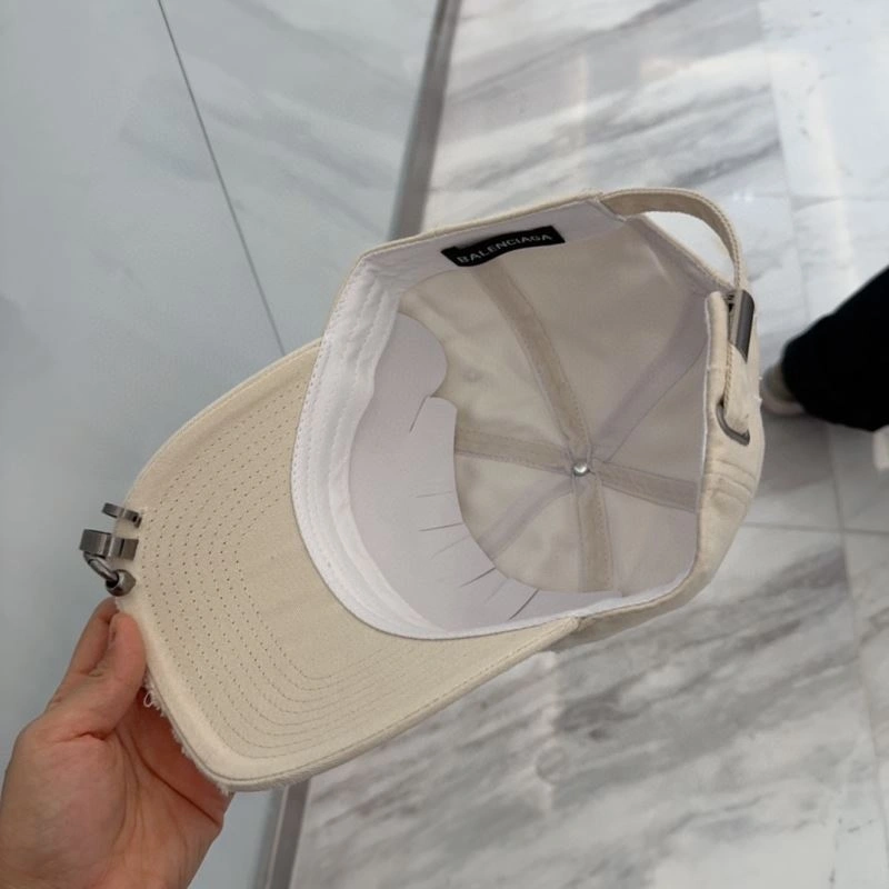 Cut-rate Balenciaga Caps