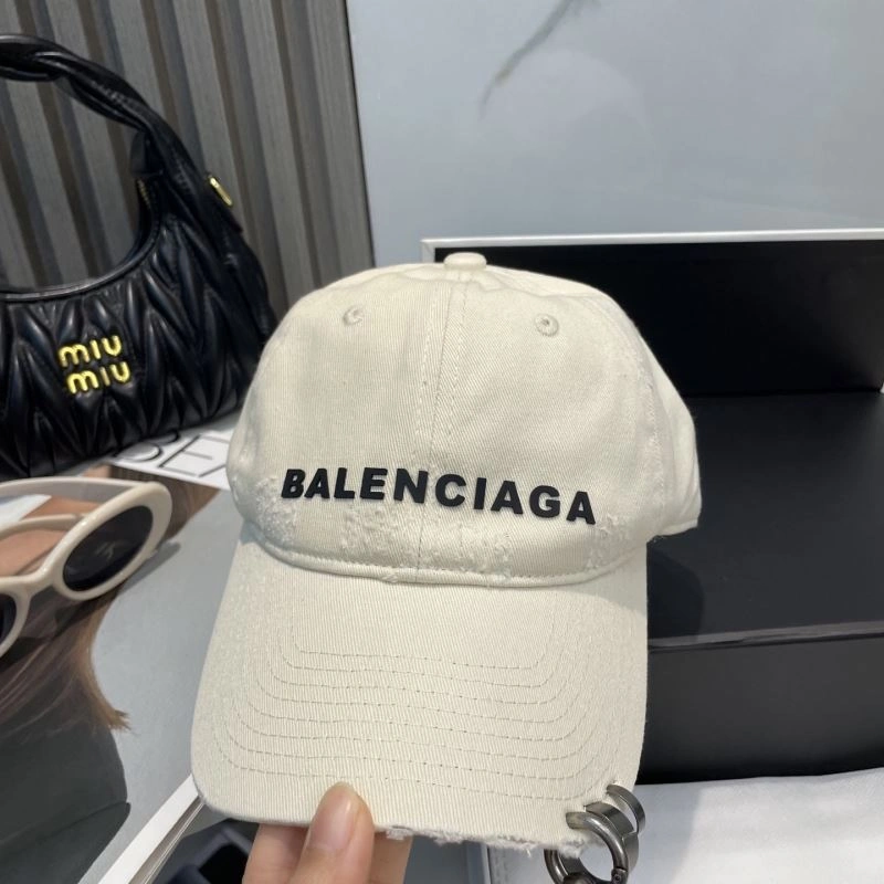 Bargain Balenciaga Caps