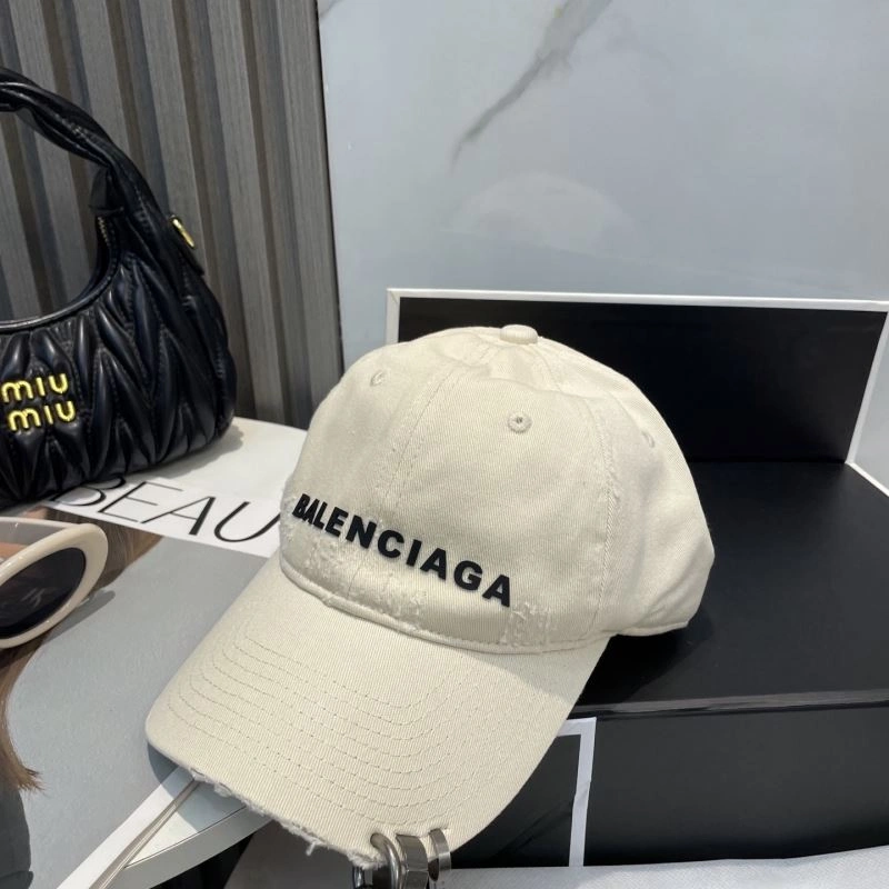 Bargain Balenciaga Caps