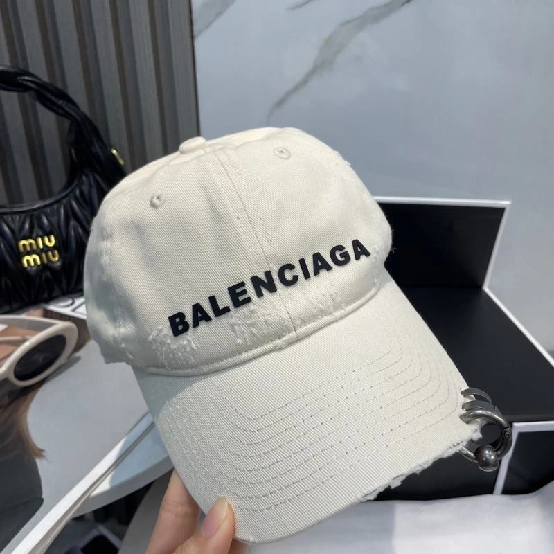 Bargain Balenciaga Caps