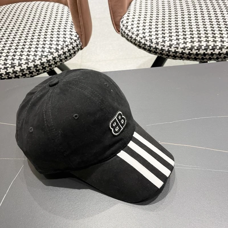 Low-cost Balenciaga Caps