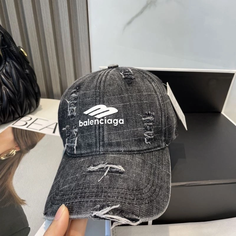 Bargain Balenciaga Caps