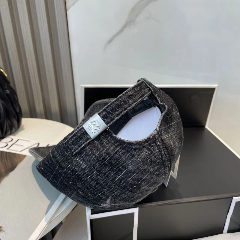 Bargain Balenciaga Caps