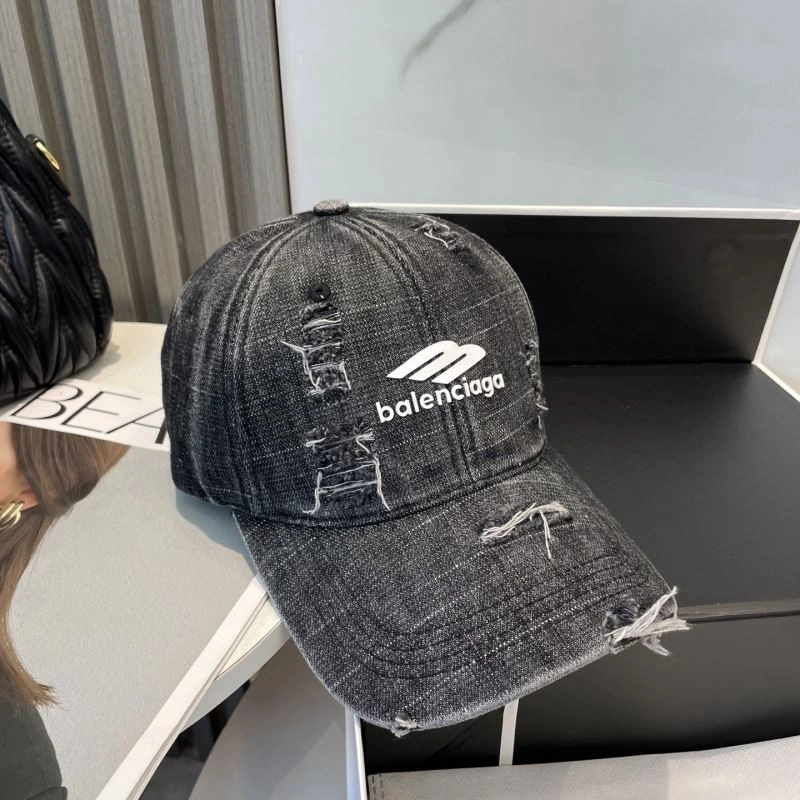 Bargain Balenciaga Caps