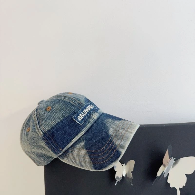 Discounted Balenciaga Caps