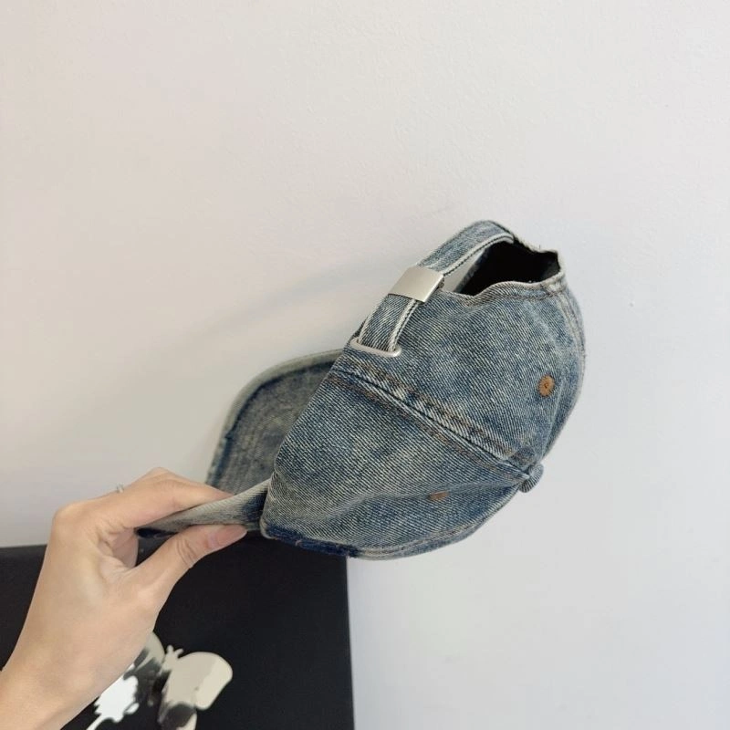 Discounted Balenciaga Caps