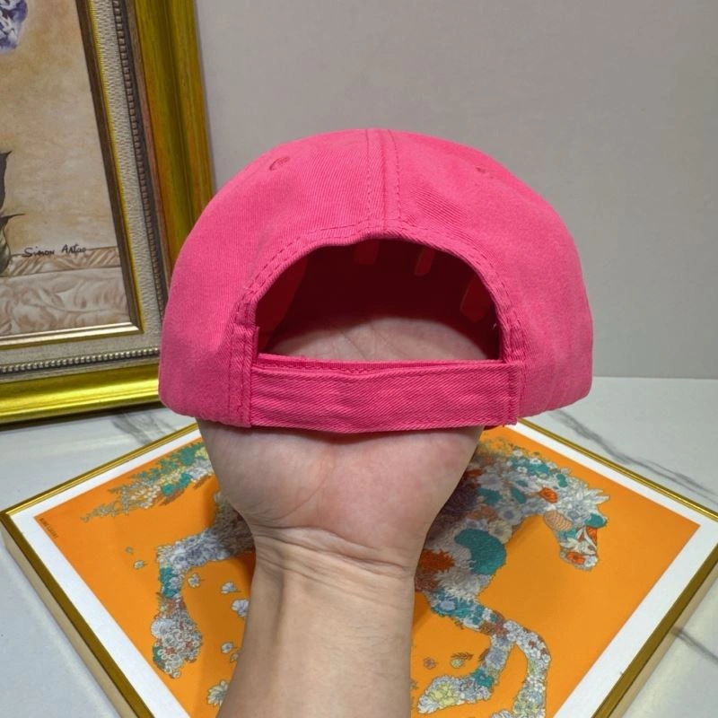 Bargain Balenciaga Caps