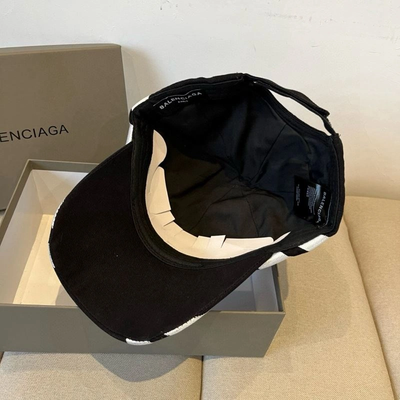 Bargain Balenciaga Caps