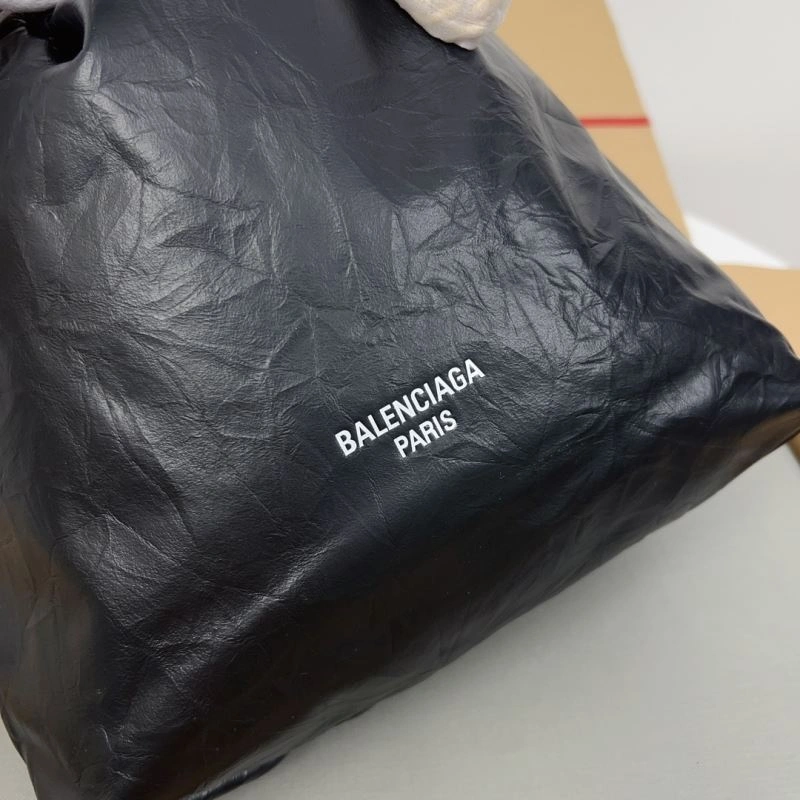 Exact replica Balenciaga Chic Crush Tote Bag a Stylish Wrinkled Black Calfskin
