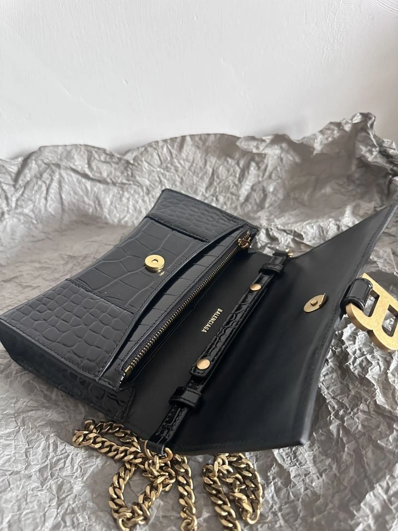 Affordable Balenciaga Chic Hourglass Crocodile Chain Bag - Versatile Elegance