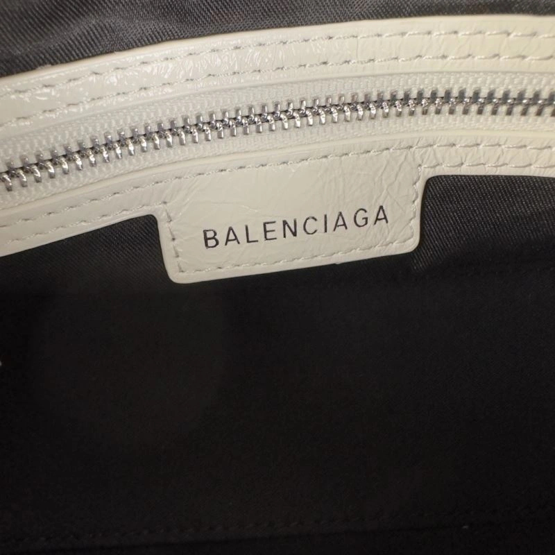 Bargain Balenciaga Chic Italian Leather Travel Bag with Detachable Accessories