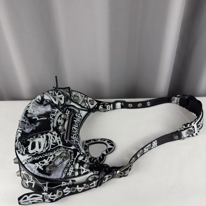 Brand-original Balenciaga Chic Motorcycle-Inspired  Le Cagole Half-Moon Bag