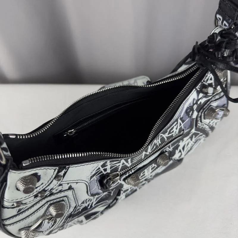 Brand-original Balenciaga Chic Motorcycle-Inspired  Le Cagole Half-Moon Bag