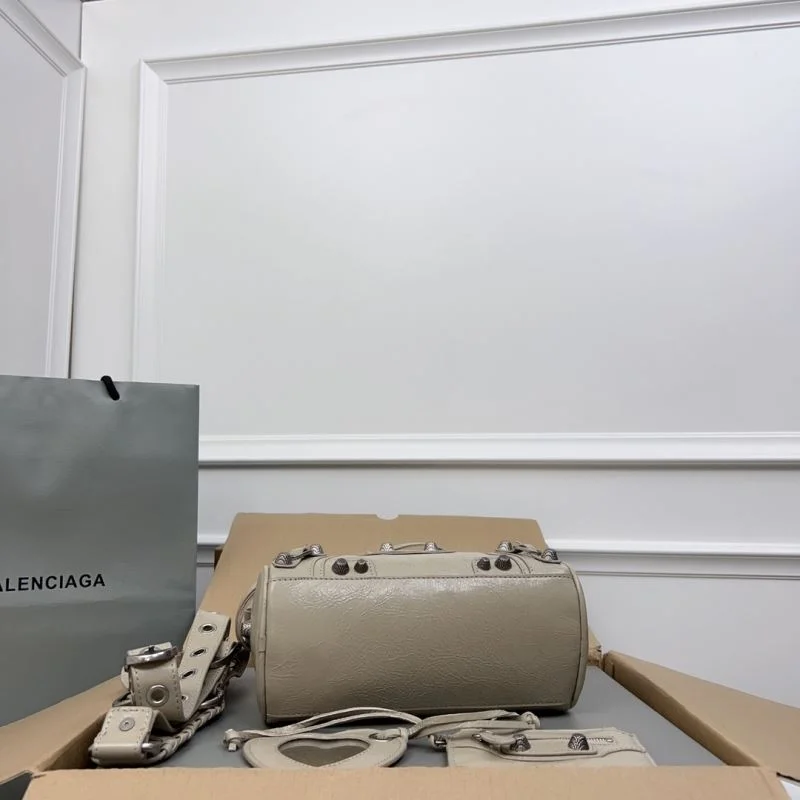 Low-cost Balenciaga Classic City Bags