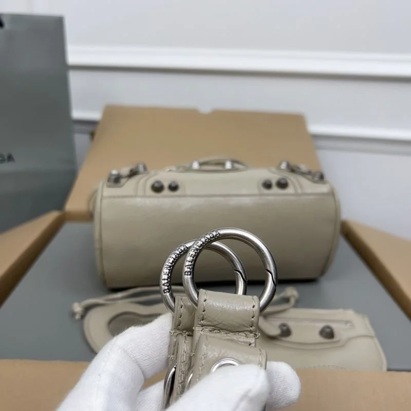 Low-cost Balenciaga Classic City Bags
