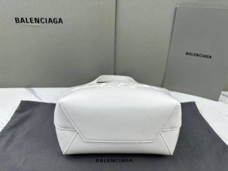 Genuine Balenciaga Compact Full Leather White BB23ss Handheld Small Bag