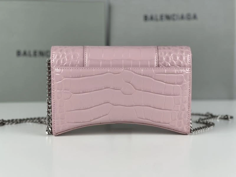Top mirror Balenciaga Crocodile Bean Paste Pink Hourglass Chain Bag with Silver Buckle