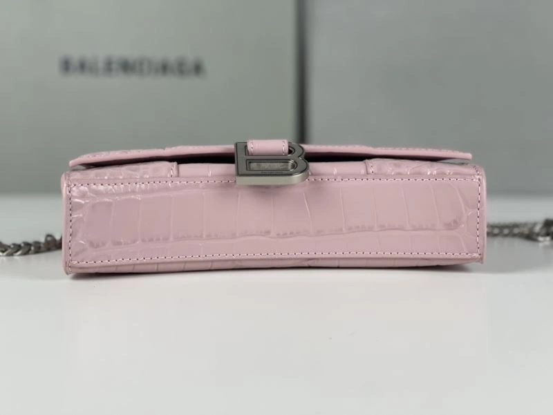 Top mirror Balenciaga Crocodile Bean Paste Pink Hourglass Chain Bag with Silver Buckle