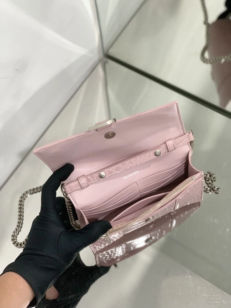 Inexpensive Balenciaga Crocodile Blush Powder Arc Chain Sandglass Bag