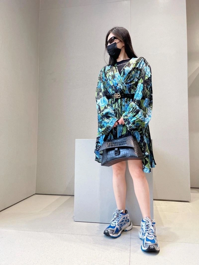 Affordable Balenciaga Downtown Hourglass Crocodile-Patterned Crossbody Bag