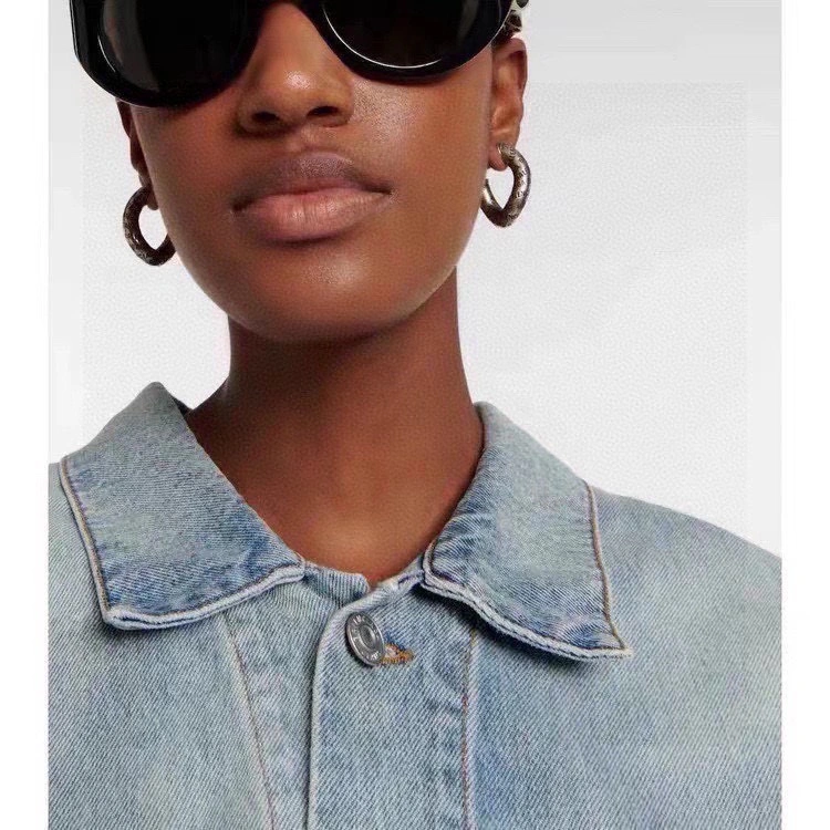 Top match Balenciaga Earrings