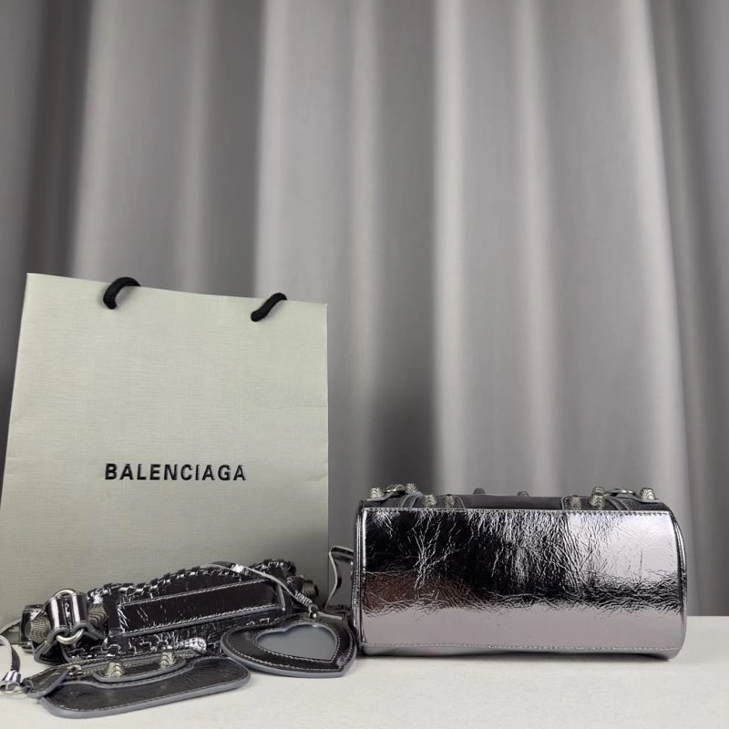 Top mirror Balenciaga Elegant Italian Travel Bag with Leather Accents and Accessories