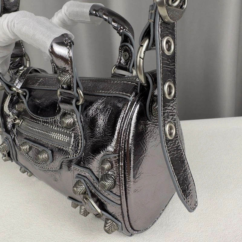 Top mirror Balenciaga Elegant Italian Travel Bag with Leather Accents and Accessories