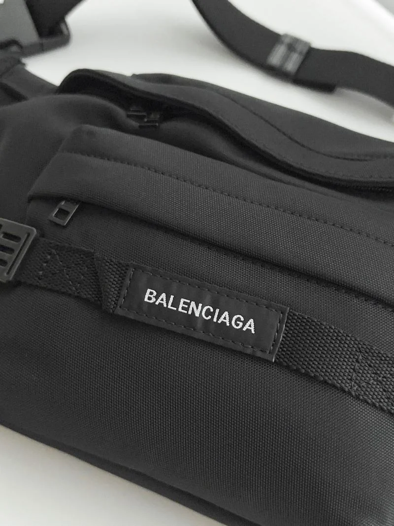 Accurate model Balenciaga Exclusive Leather Mountaineering Waist Bag