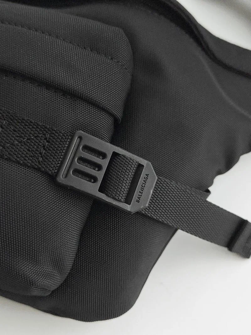 Accurate model Balenciaga Exclusive Leather Mountaineering Waist Bag