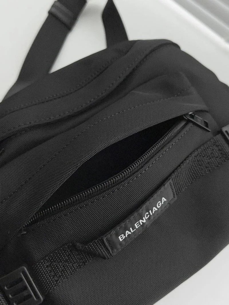 Accurate model Balenciaga Exclusive Leather Mountaineering Waist Bag