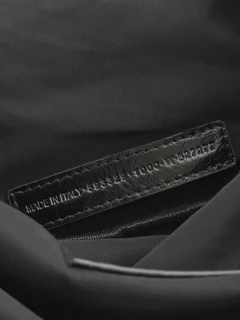 Accurate model Balenciaga Exclusive Leather Mountaineering Waist Bag