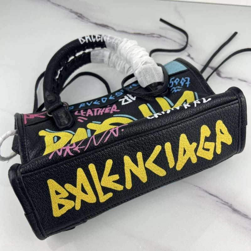 Brand-authenticated Balenciaga Graffiti 23cm Crossbody Handbag in Italian Goat Leather