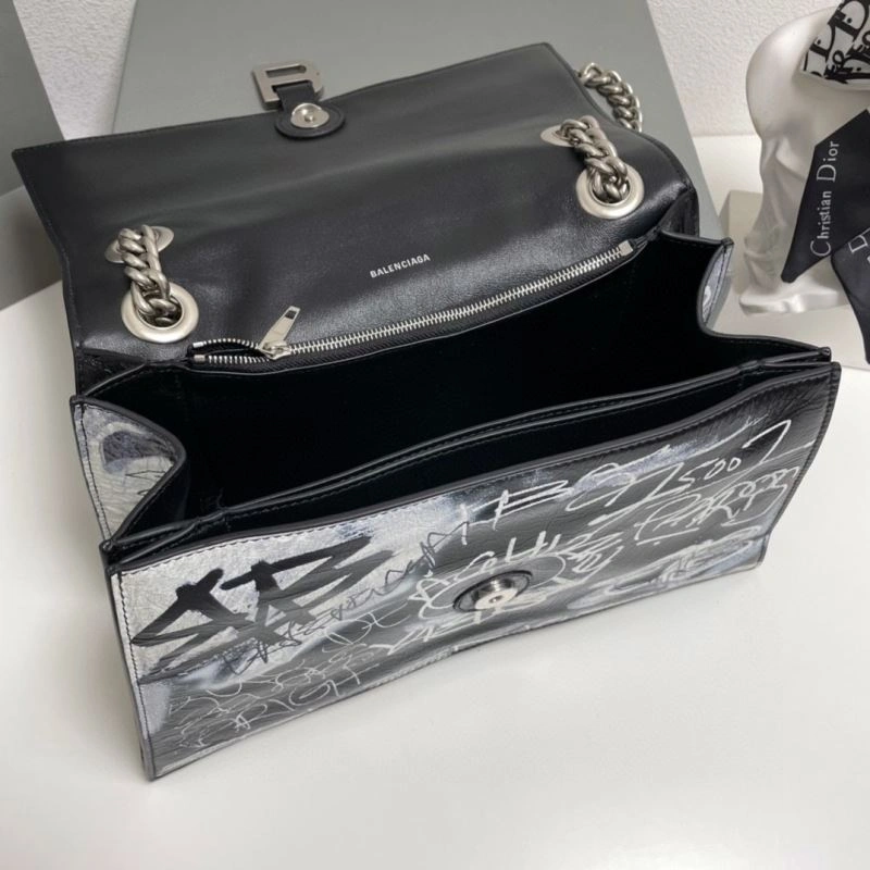1:1 copy Balenciaga Graffiti Pleated Chain Bag - Medium Unisex Elegance