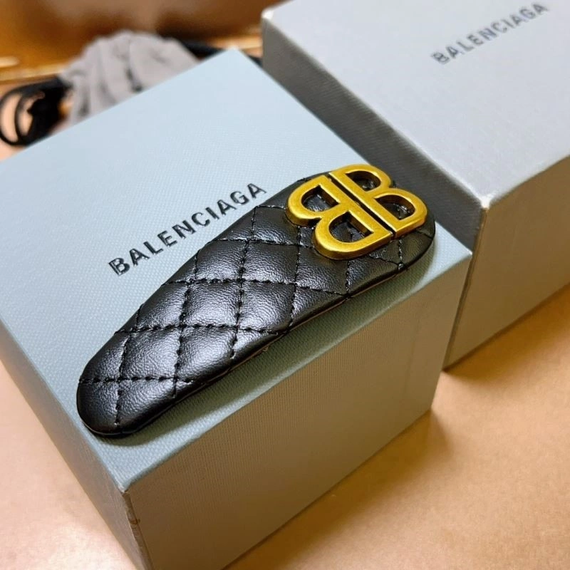 Accurate model Balenciaga Hairpins