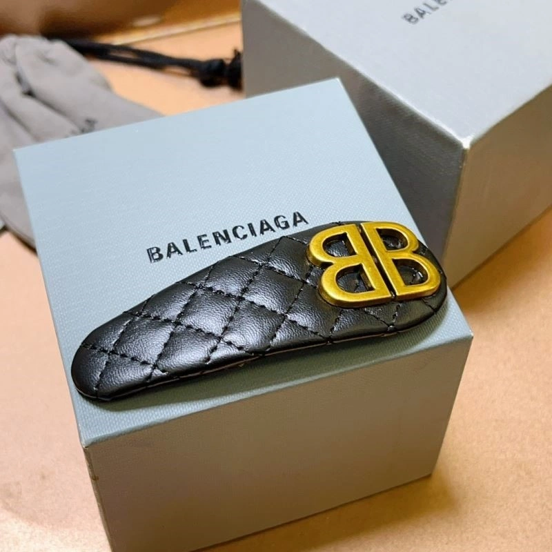 Accurate model Balenciaga Hairpins