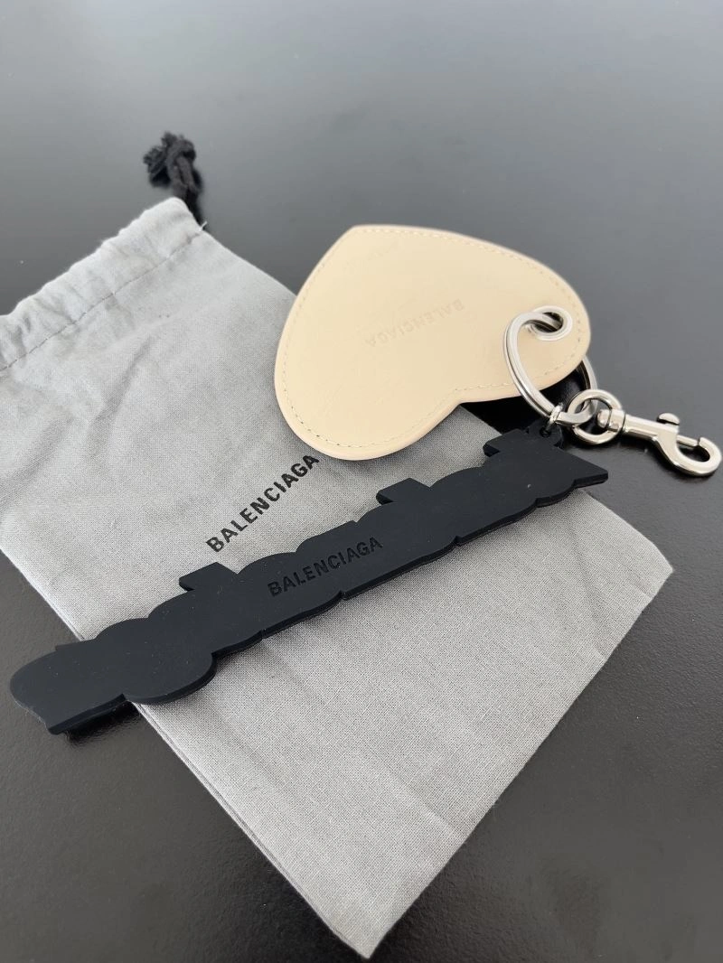 Brand-authenticated Balenciaga Heart-Shaped Sheepskin Mirror Keychain Charm