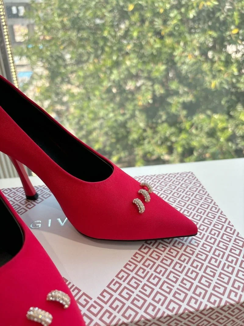 Reasonably priced Balenciaga Heeled Shoes