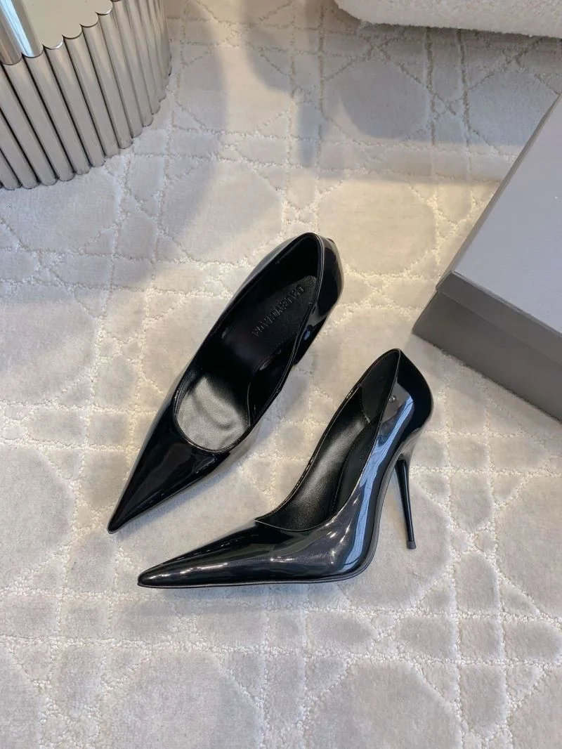 Accurate model Balenciaga Heeled Shoes